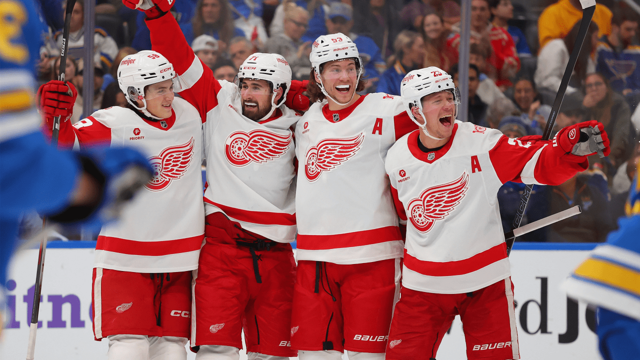 Larkin gets 3 points, Red Wings defeat Blues | NHL.com