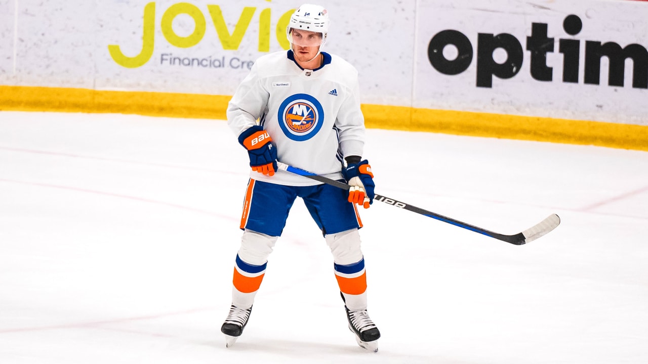 Horvat agrees to 8-year contract with Islanders | NHL.com