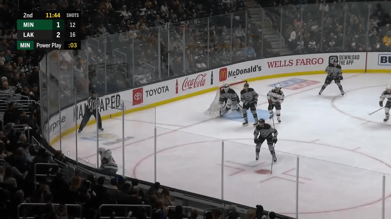 Moore extends the lead | Los Angeles Kings