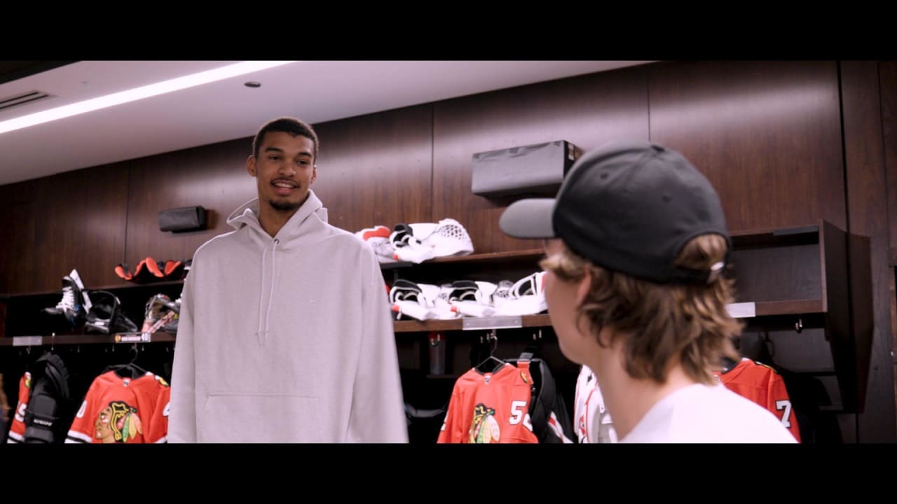 Bedard marvels at Wemby's height | NHL.com