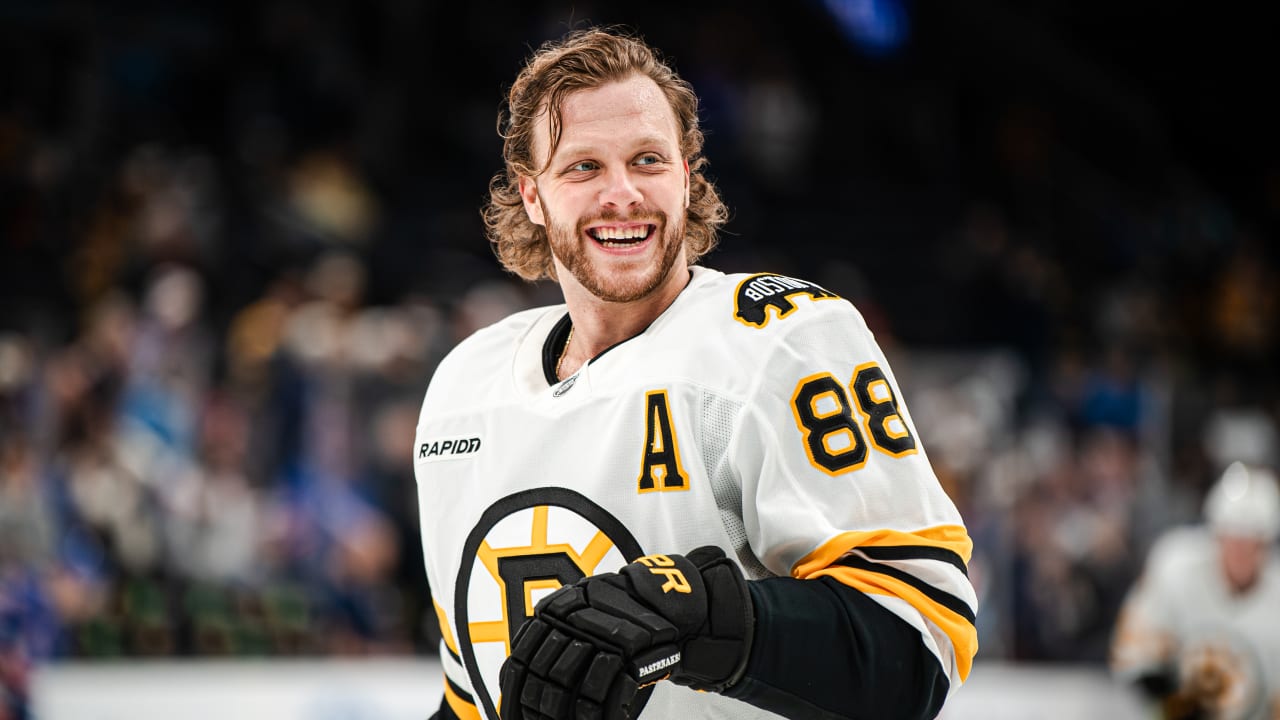 Pastrnaks Karriere-Spiel beim Torfestival der Bruins | NHL.com/de