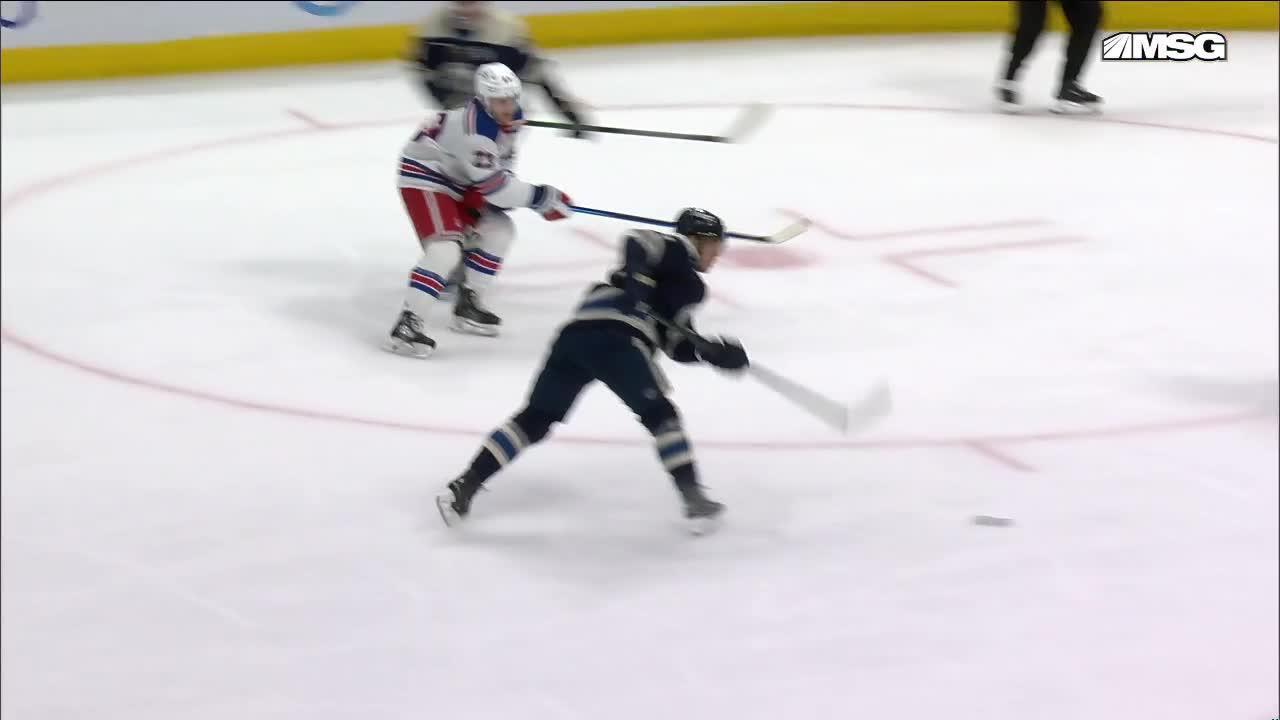 NYR@CBJ: Quick with a great save against Luca Del Bel Belluz | NHL.com
