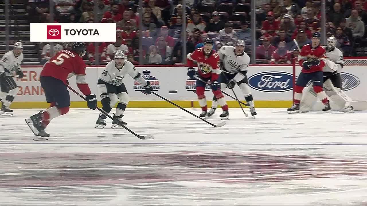 Lundell finds the back of the net for PPG | NHL.com