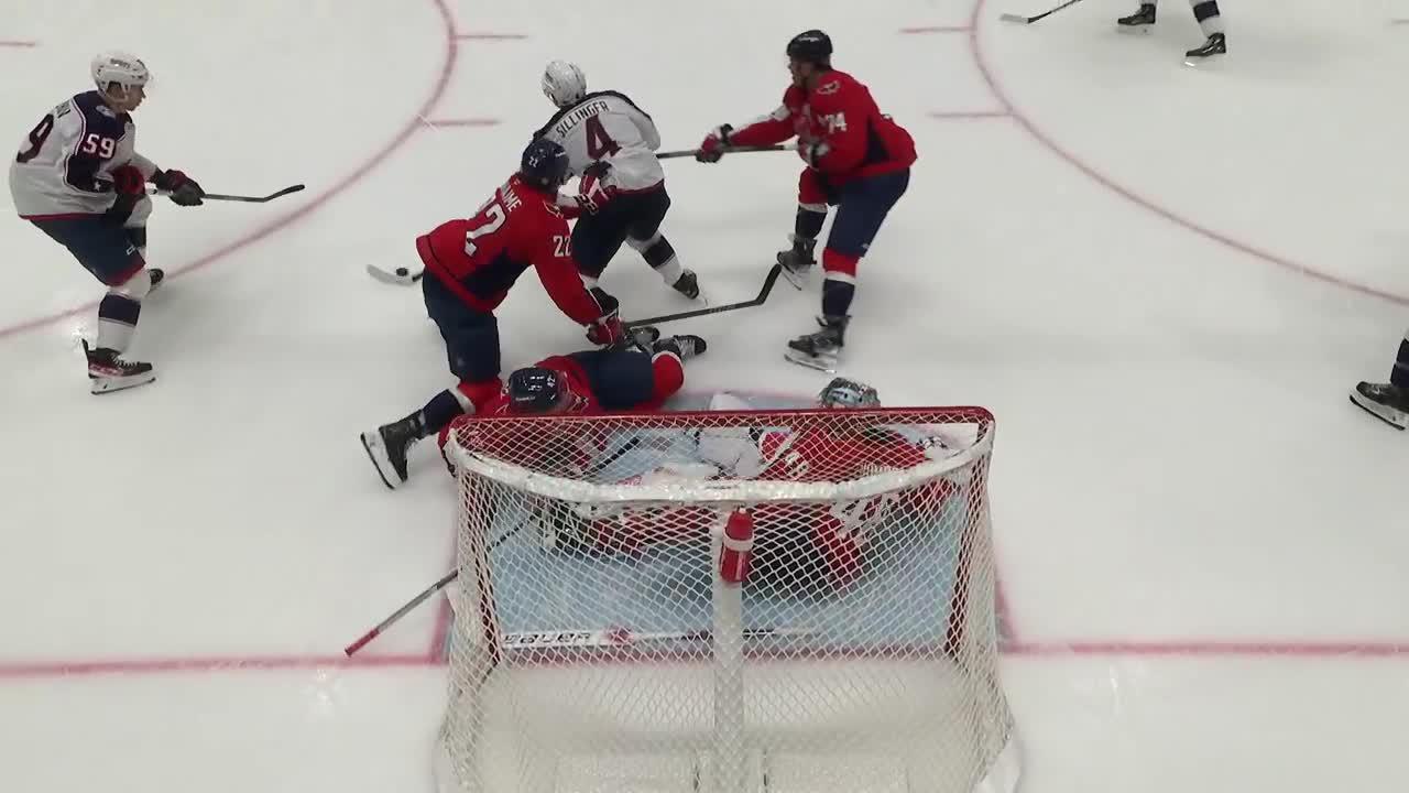 CBJ@WSH: Thompson with a great save against Zach Werenski | Washington ...