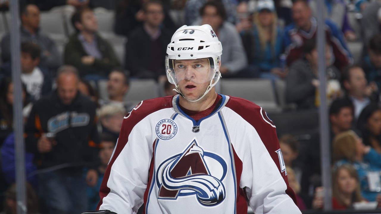 Alex Tanguay devient entraîneur adjoint avec les Red Wings | LNH.com