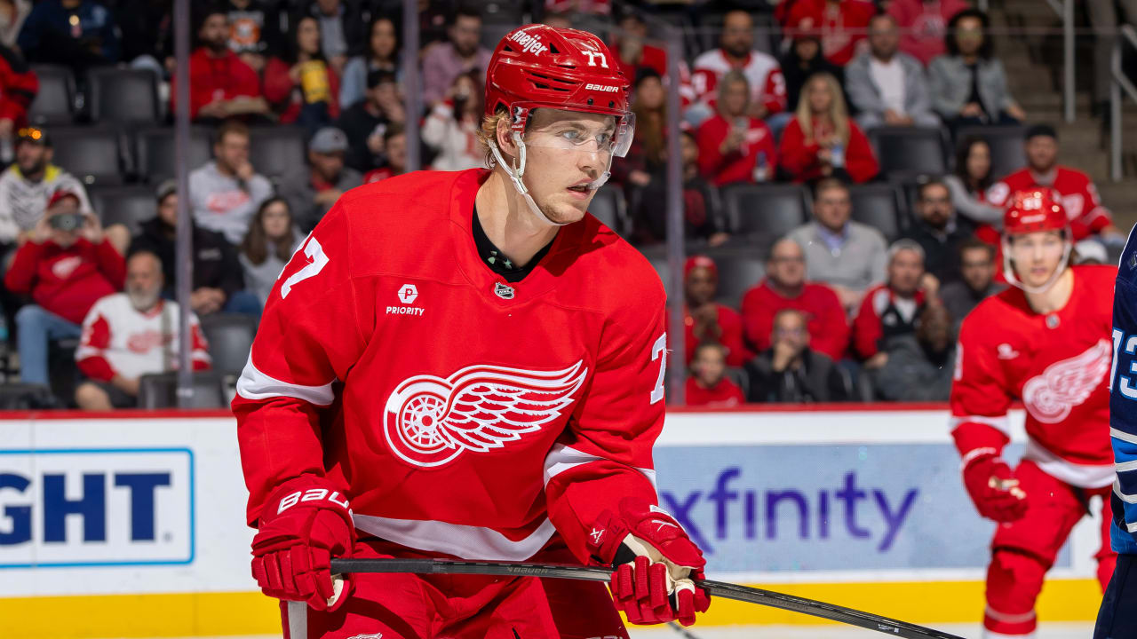Edvinsson fortsätter ta för sig i Red Wings | NHL.com/sv
