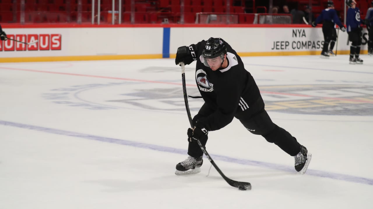 Samuel Girard impressionne à ses débuts chez l'Avalanche | LNH.com