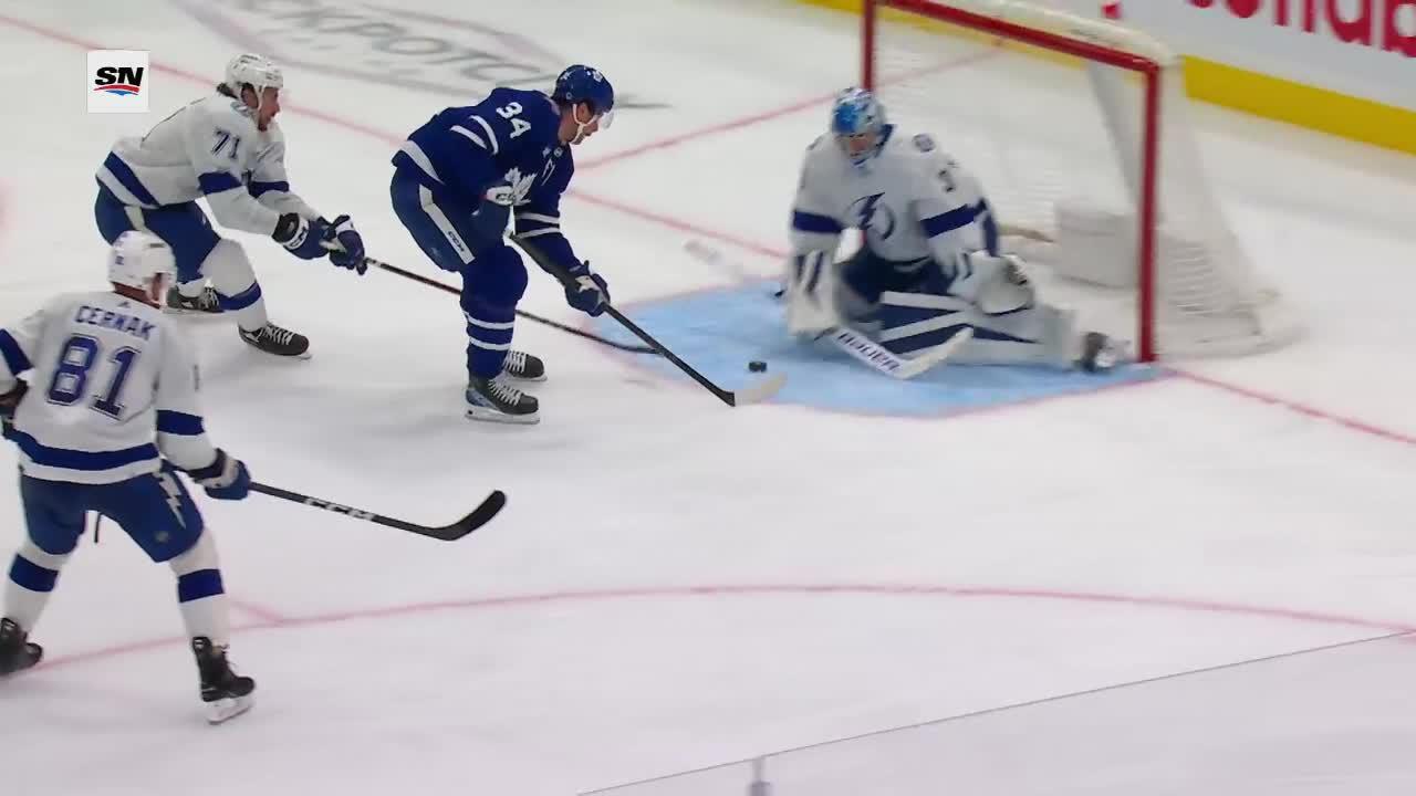 TBL@TOR: Matthews scores goal against Lightning | Toronto Maple Leafs