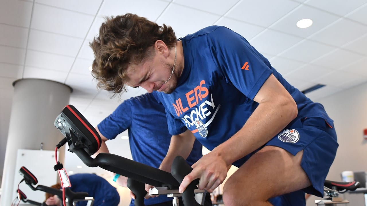 2023 Oilers Rookie Camp Fitness Testing & Medicals | Edmonton Oilers