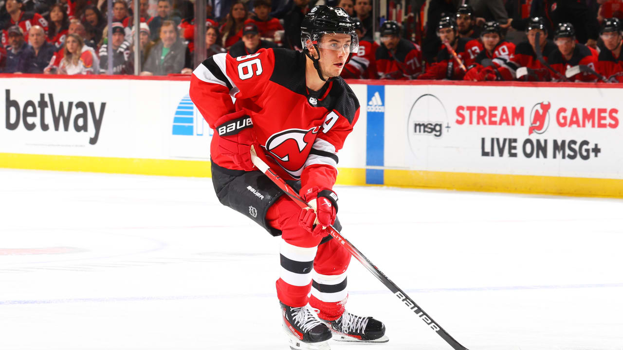 Devils forward Hughes week to week with upper-body injury | NHL.com