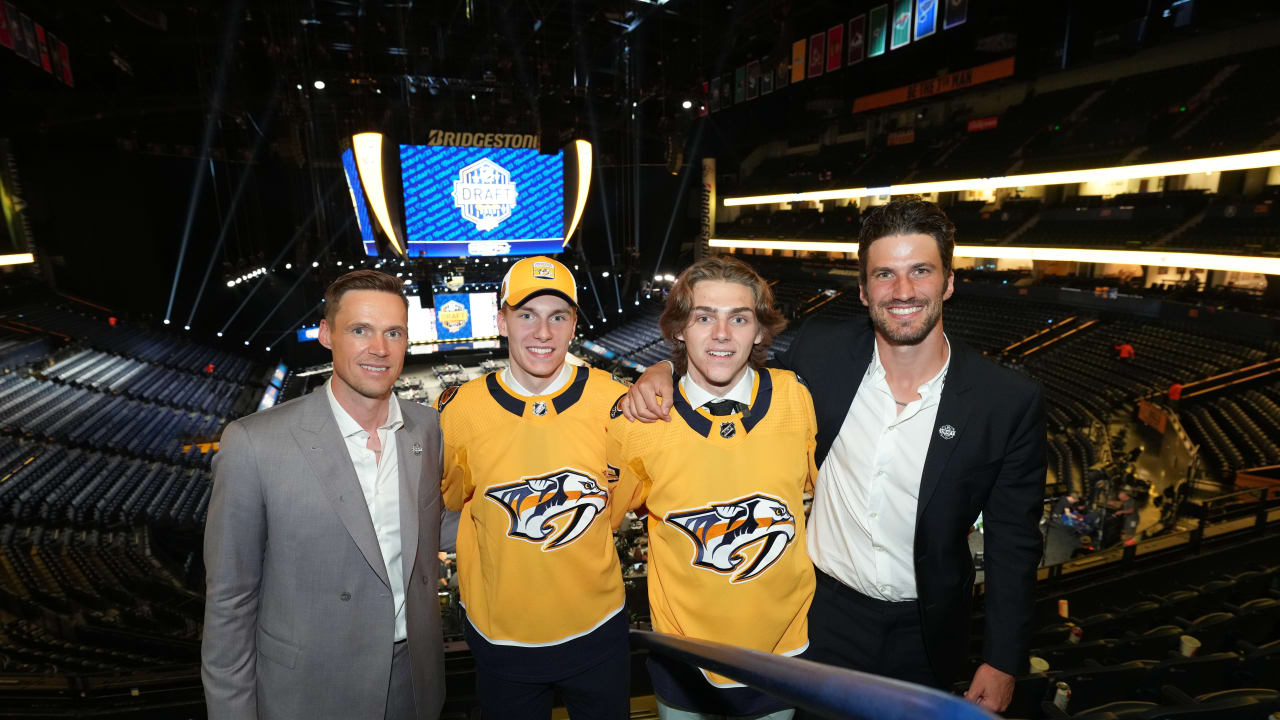 Predators 2023 First Round Picks Wood, Molendyk Named to Team Canada's ...