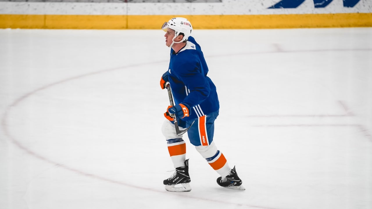 Kyle MacLean's Islanders Debut a Family Affair | New York Islanders