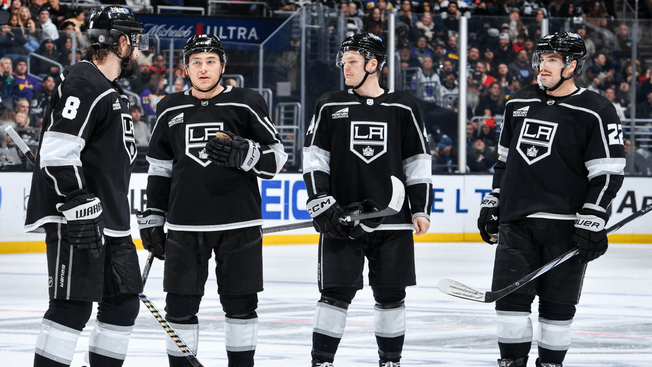 Hiller focuses on restoring Kings’ confidence at 1st practice | NHL.com