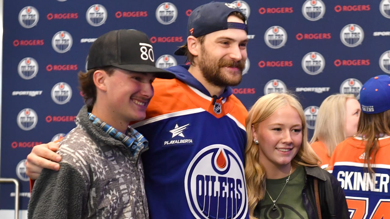 Season Seat Holder Surprise (Sep. 29) | Edmonton Oilers