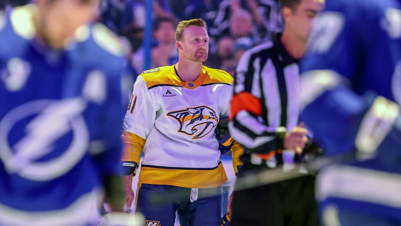 Lightning welcome Stamkos back with tribute video, lengthy ovation ...
