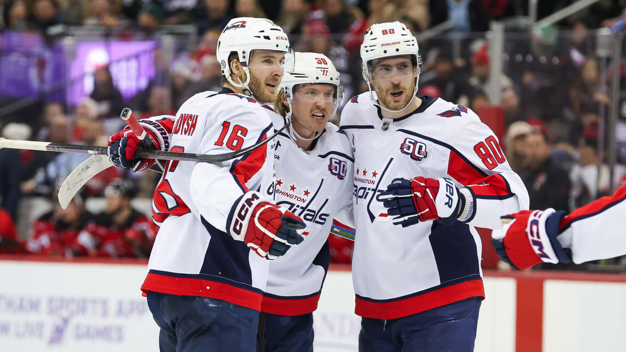 Capitals score twice in 10 seconds, get past Devils in 3rd | NHL.com