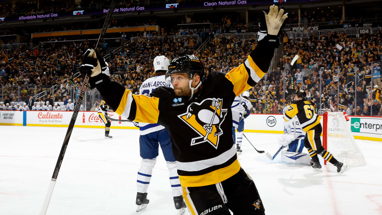 Rust, Rakell each gets 2 points for Penguins in win against Maple Leafs ...