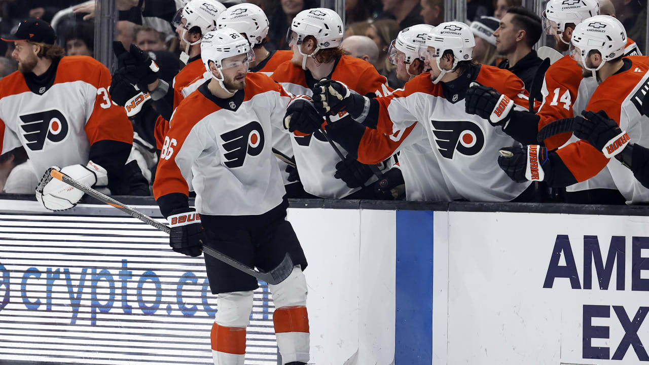 PHI@LAK: Farabee scores goal against David Rittich | NHL.com