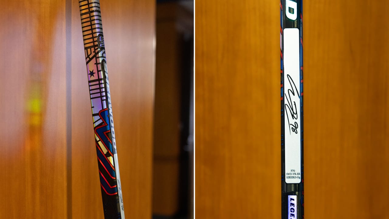 Bedard's Winter Classic stick is the most Chicago thing ever | NHL.com