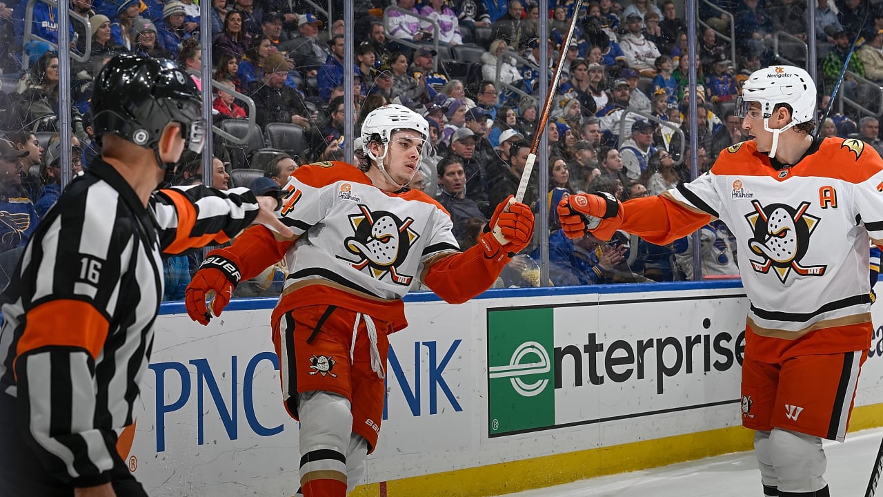 ANA@STL: Colangelo scores goal against Joel Hofer | NHL.com