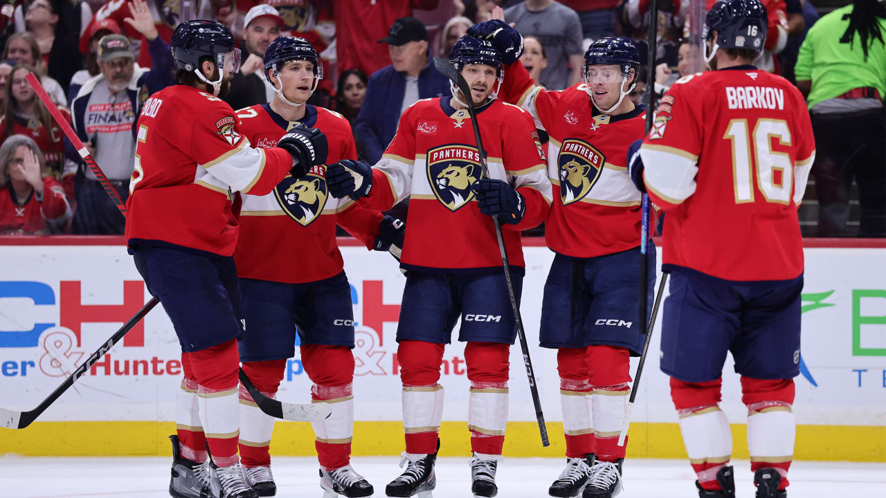 Maurice gets 900th NHL win, Panthers cruise past Blackhawks | NHL.com