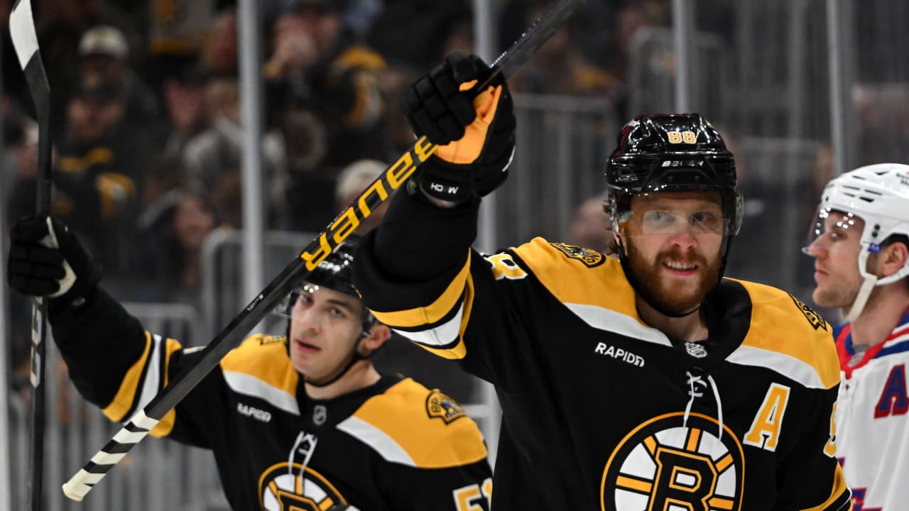 Pastrnak rips one in from out front | NHL.com