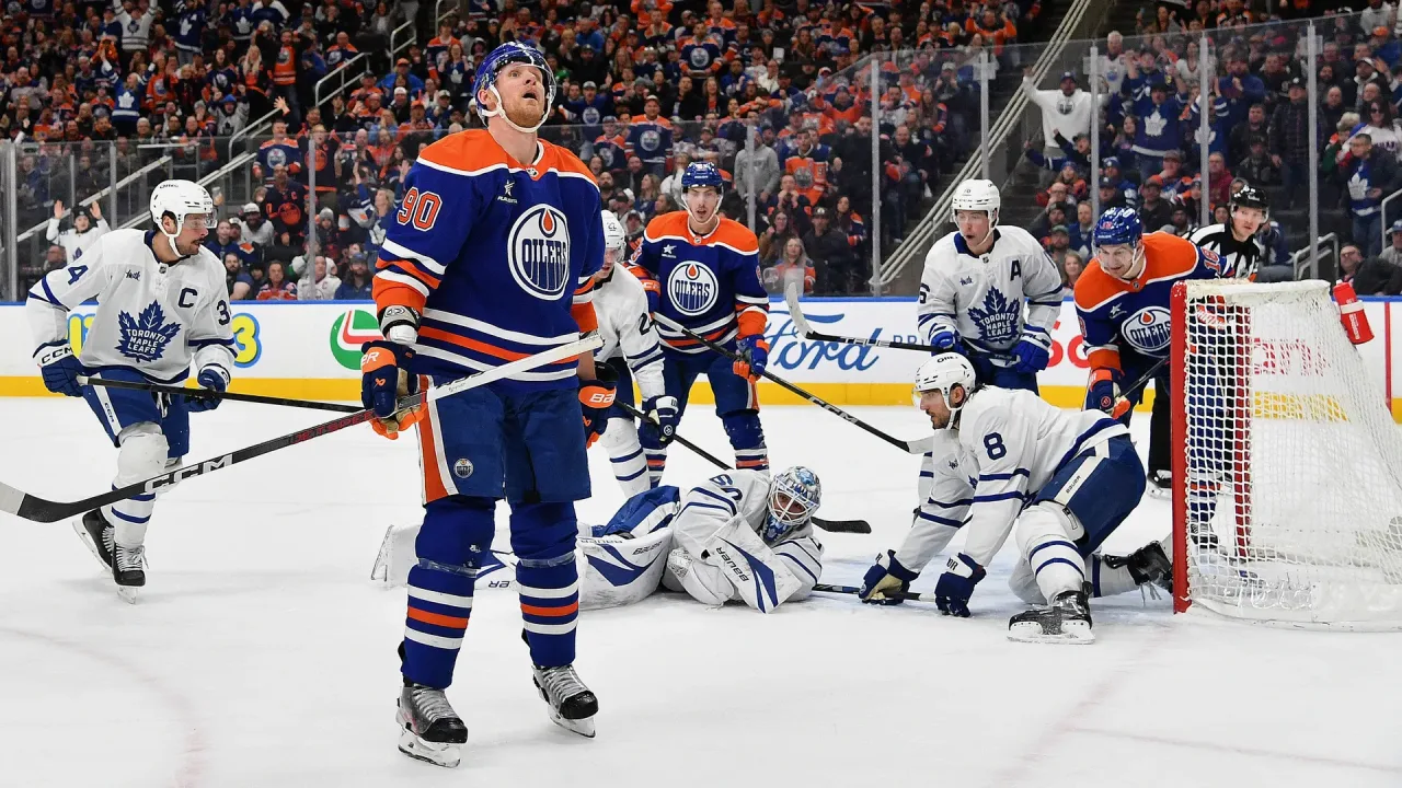 GAME RECAP: Maple Leafs 4, Oilers 3 | Edmonton Oilers