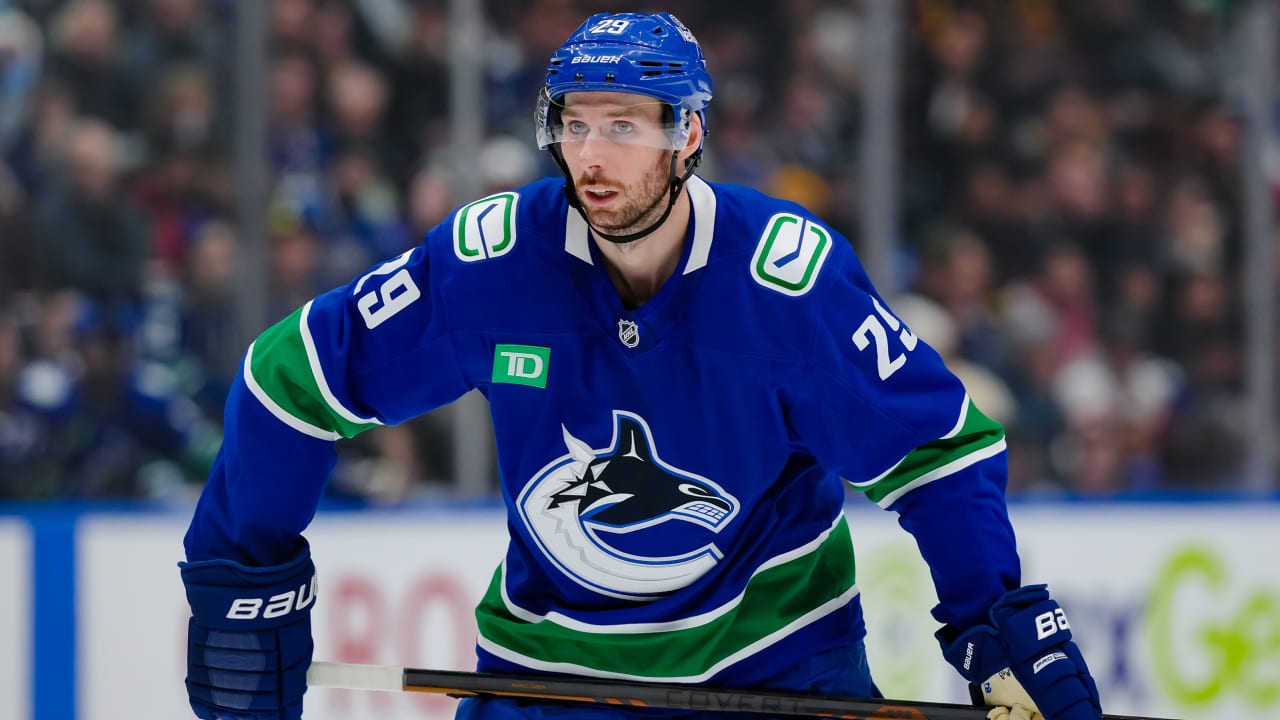 Marcus Pettersson signs 6-year, $33 million contract with Canucks | NHL.com