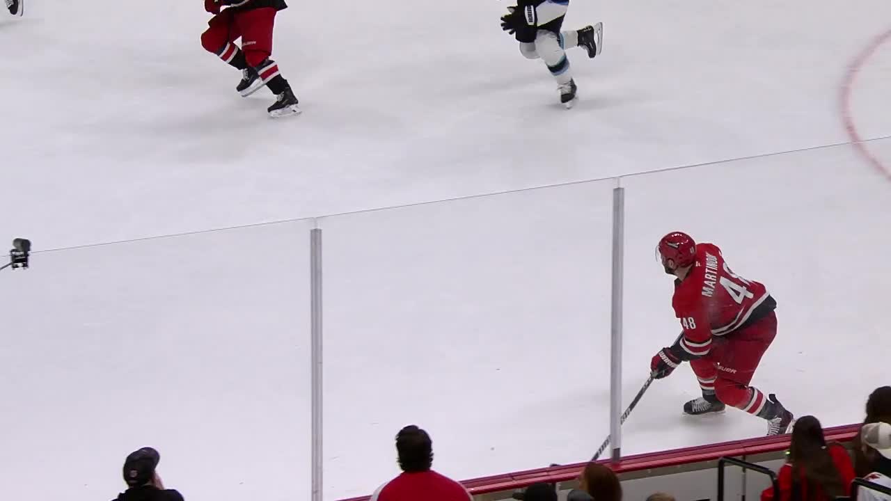UTA@CAR: Martinook scores empty-net goal | NHL.com