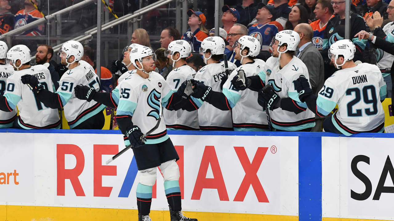 SEA@EDM: Burakovsky scores goal against Stuart Skinner | NHL.com