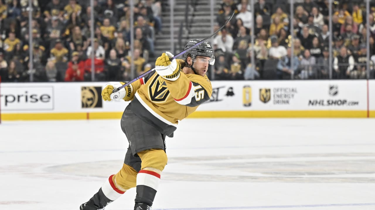 Hanifin drills go-ahead goal | NHL.com