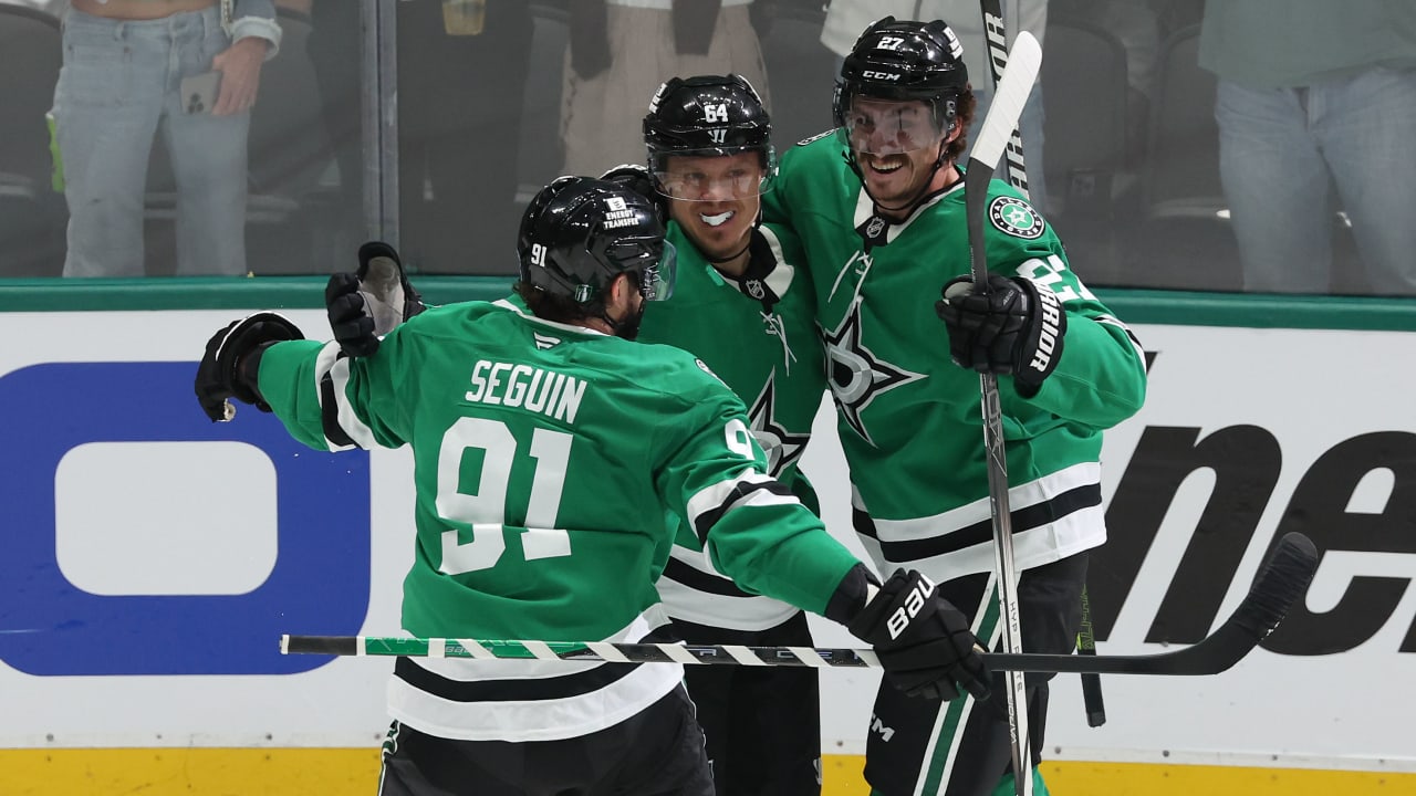 Granlund gets hat trick, Stars push Jets to brink with Game 4 win | NHL.com