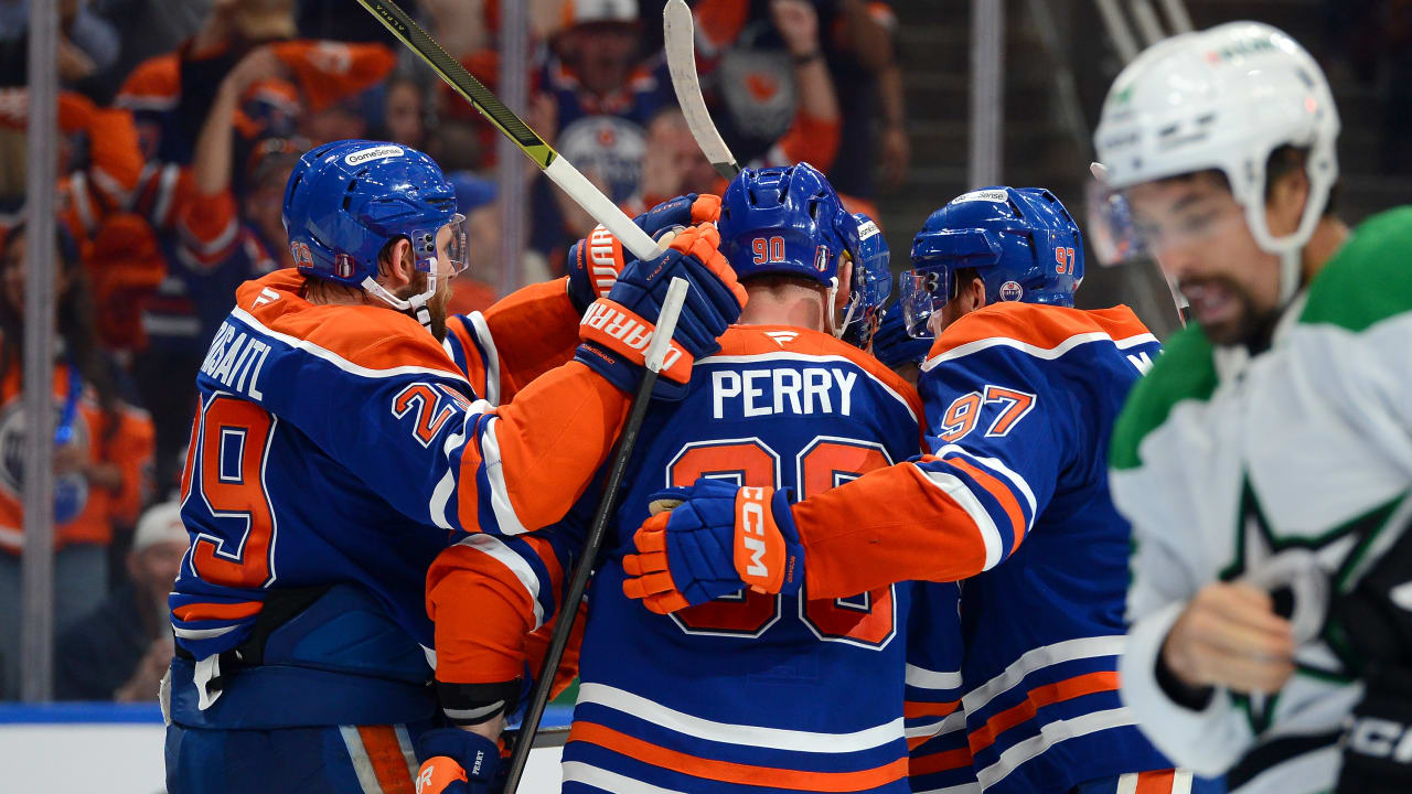 Perry takes back the lead on the power play | NHL.com