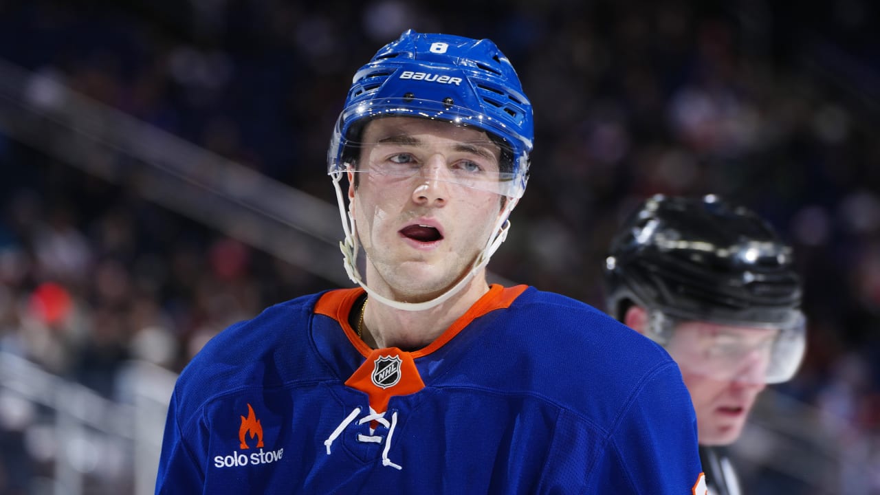Dobson échangé aux Canadiens par les Islanders | LNH.com