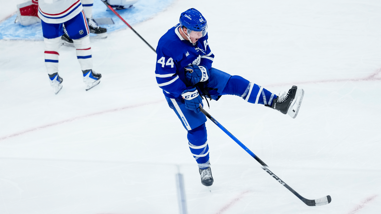 Rielly looks free, back to form for Maple Leafs in season-opening win ...