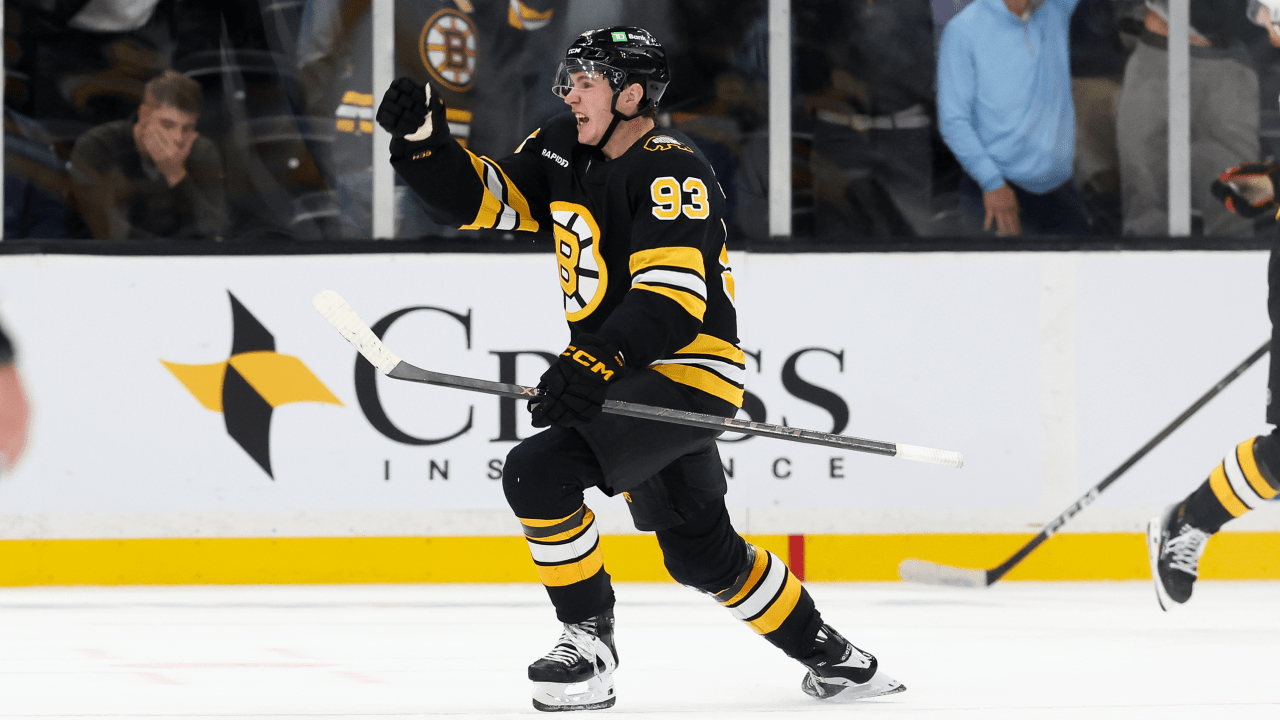 Minten scores in OT, Bruins edge Blackhawks | Boston Bruins