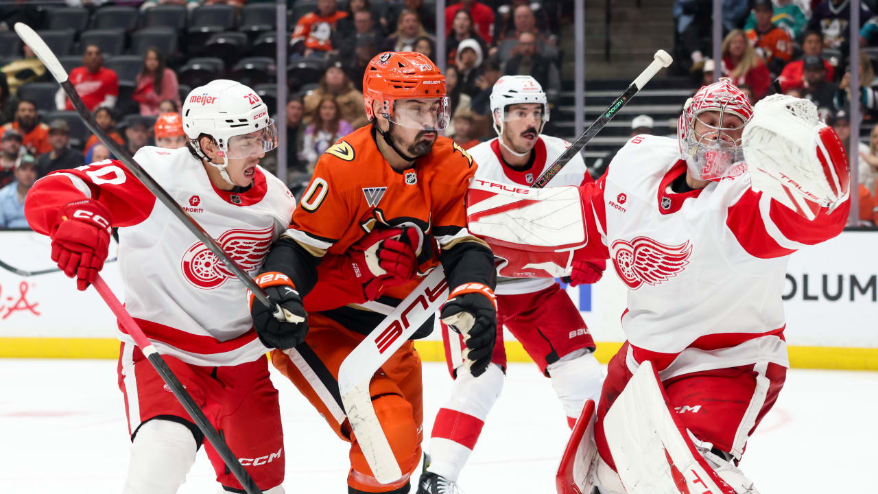 Pokažený návrat. Anaheim zasypal Gibsona góly | NHL.com/cs