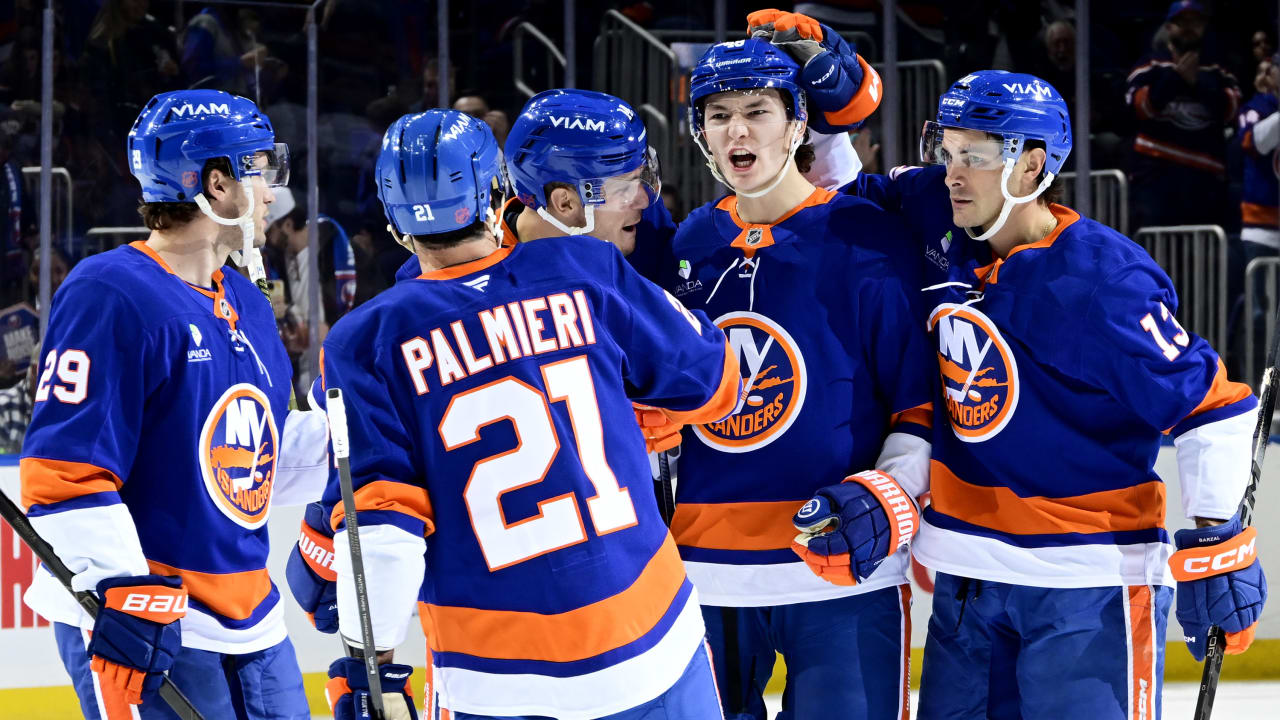 Schaefer scores twice, Islanders stun Blue Jackets with 2 goals in ...