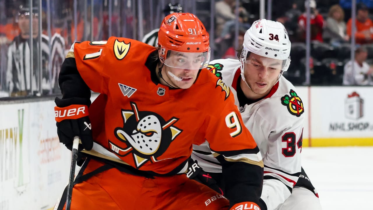 Ducks score 7, generate 53 shots in win against Blackhawks | NHL.com