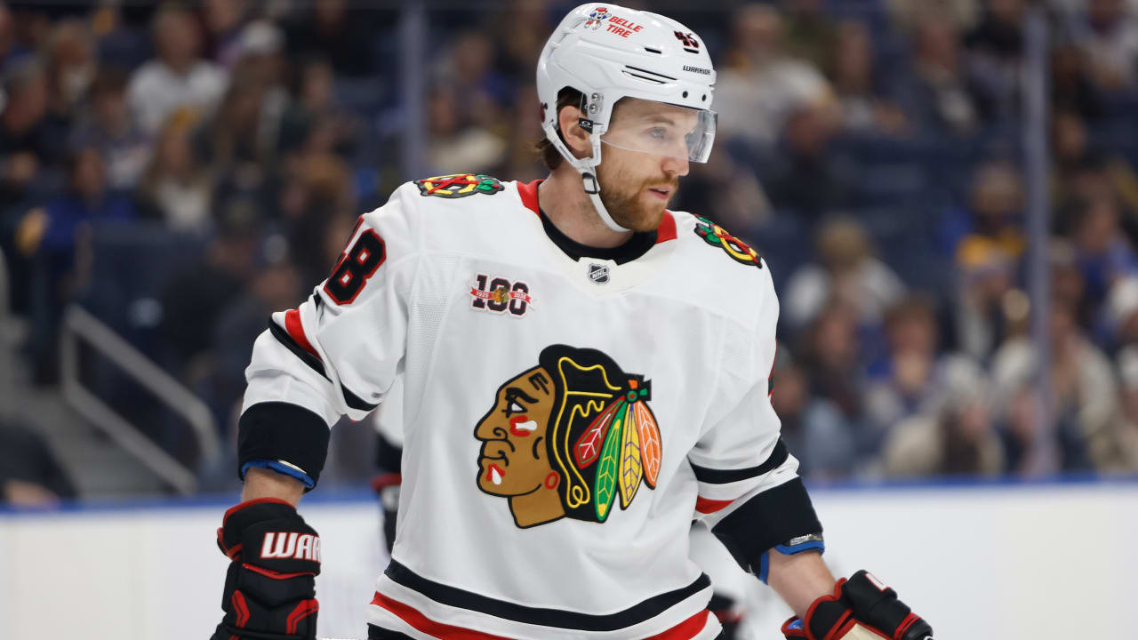 Grzelcyk fined maximum for cross-checking in Blackhawks game | NHL.com