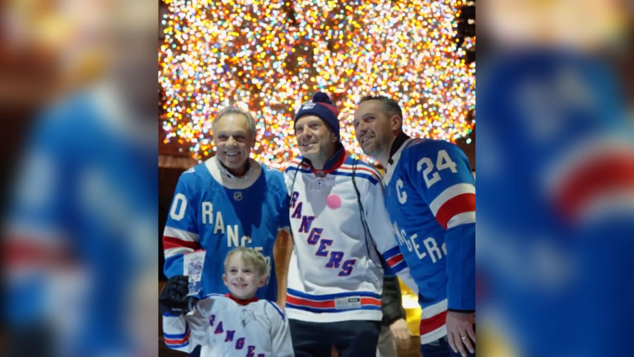 Callahan surprises young Rangers fan at Rockefeller Center ice rink ...