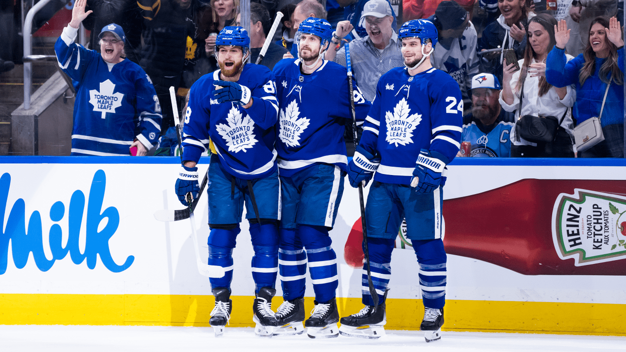 Woll, Nylander help Maple Leafs shut out Canucks, run point streak to 9 ...