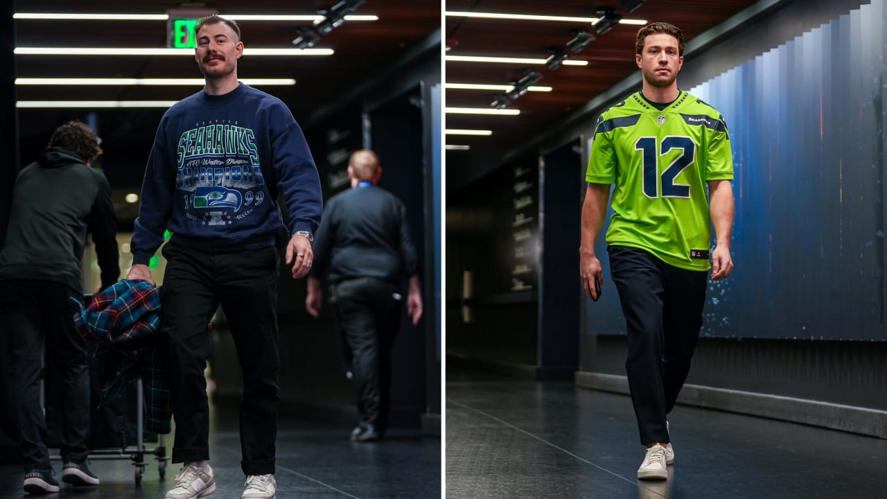 Kraken show support for Seahawks ahead of NFC Championship | NHL.com