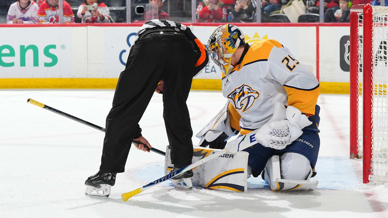 Predators goalie Annunen loses stick, gains stick tangled in pad | NHL.com