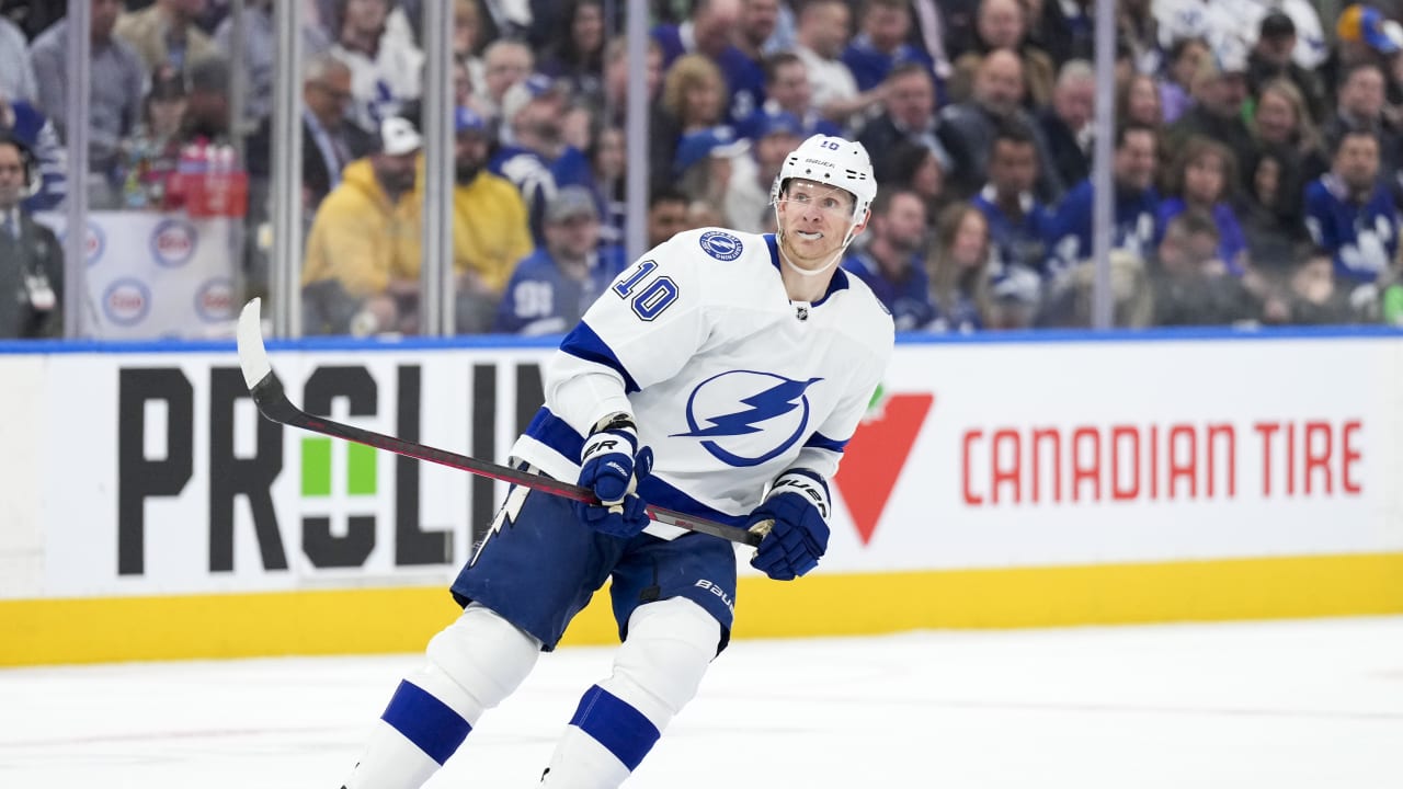 NHL On Tap: Perry to debut for Lightning against Maple Leafs | NHL.com