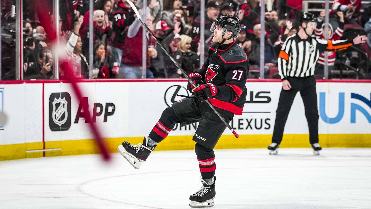 Hurricanes score 5 straight goals, overcome Devils | NHL.com