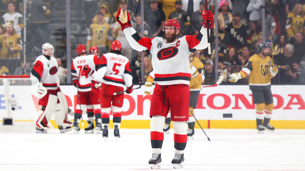 Spielbericht: Staal gleicht Serie in Spiel 4 aus | NHL.com/de