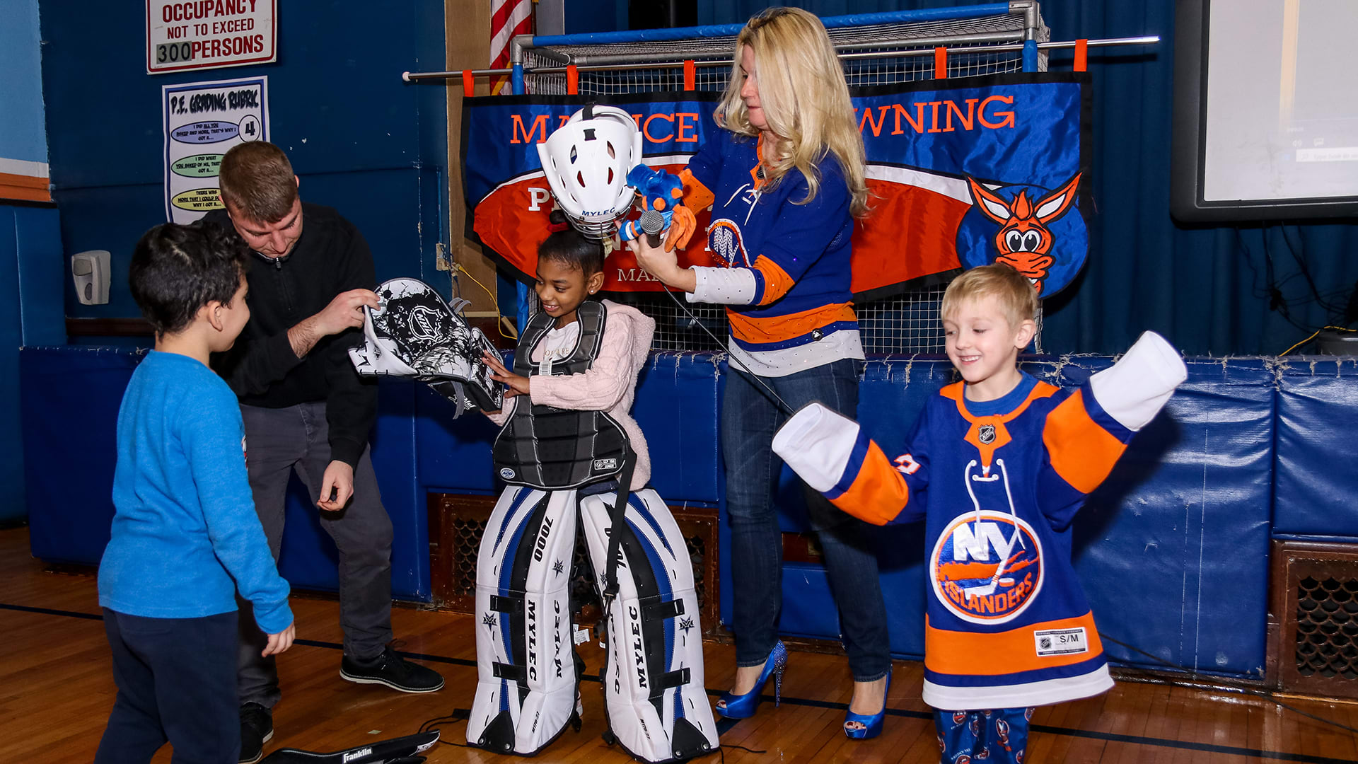 School Assembly: Maurice Downing School | New York Islanders