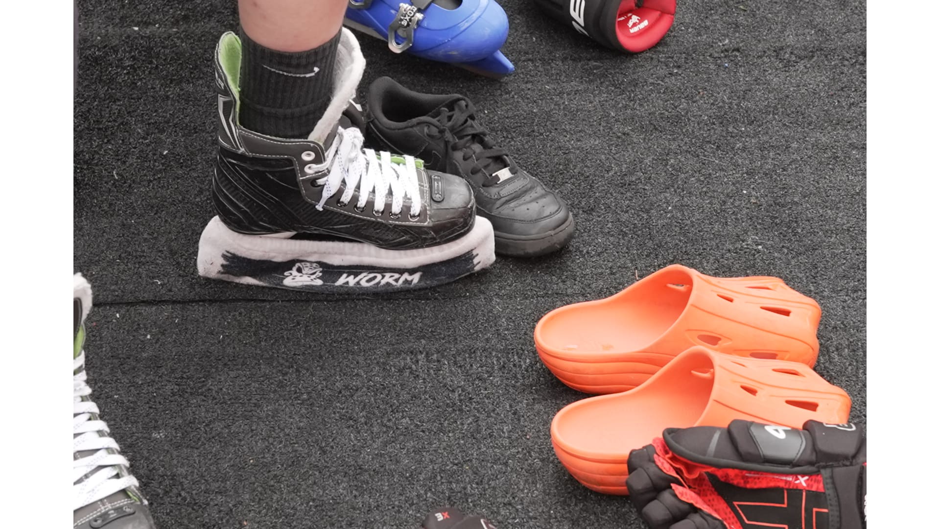 Wild Wings Kids Club Holiday Skate 2025 at Irvine Spectrum | Anaheim Ducks