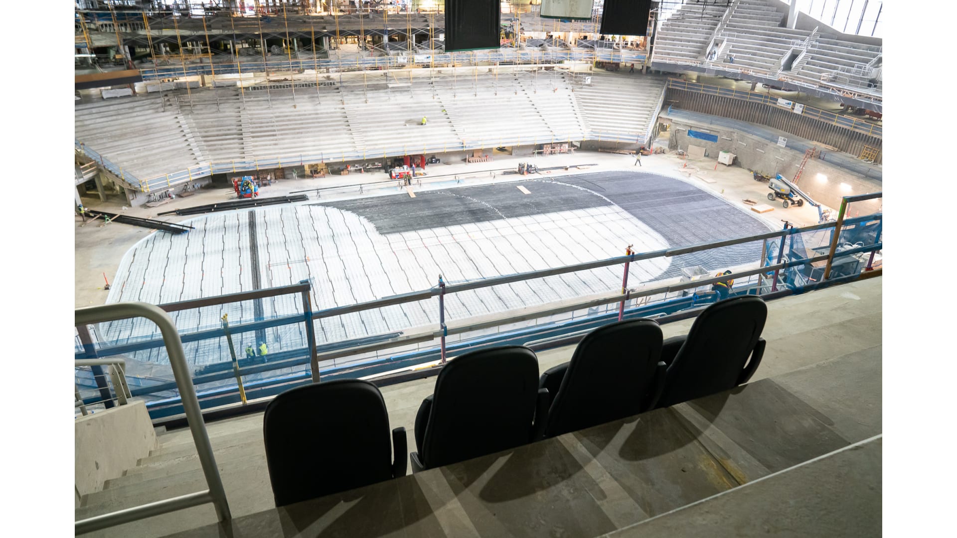 4/24/2021 - Climate Pledge Arena First Seats | Seattle Kraken